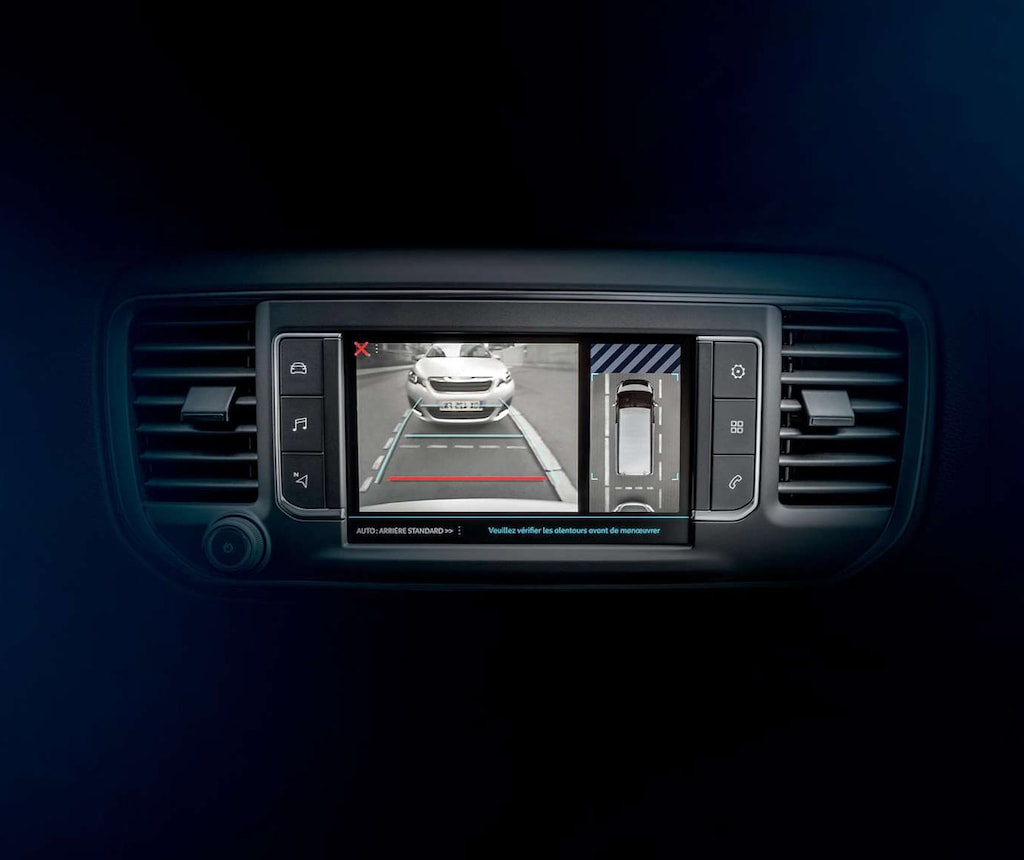 PEUGEOT Traveller VIP | Best in class van from PEUGEOT